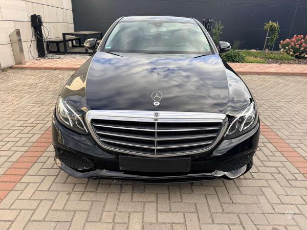 Melns Mercedes-Benz e-200 2019 Kauņa, ar dzinēja tilpumu 1.60 L un nobraukumu 380 tūkst. km par 9500 €, foto 9 vietnē AUTOMOTO.COM.LV