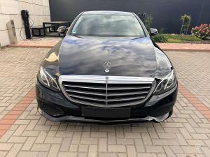 Melns Mercedes-Benz e-200 2019 Kauņa, ar dzinēja tilpumu 1.60 L un nobraukumu 380 tūkst. km par 9500 €, foto 10 vietnē AUTOMOTO.COM.LV
