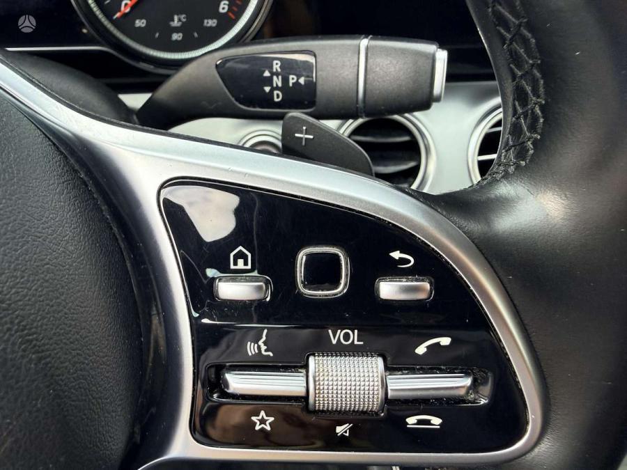 Melns Mercedes-Benz e-200 2019 Kauņa, ar dzinēja tilpumu 1.60 L un nobraukumu 380 tūkst. km par 9500 €, foto 17 vietnē AUTOMOTO.COM.LV