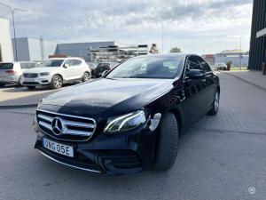 Black Mercedes-Benz e-200 2019 in Kaunas, with an engine capacity of 1.95 L and mileage of 380 thousand km for 15700 €, photo 5 on AUTOMOTO.COM.LV