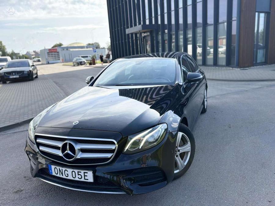 Black Mercedes-Benz e-200 2019 in Kaunas, with an engine capacity of 1.95 L and mileage of 380 thousand km for 15700 €, photo 10 on AUTOMOTO.COM.LV