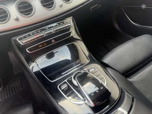 Black Mercedes-Benz e-200 2019 in Voru, with an engine capacity of 1.95 L and mileage of 327 thousand km for 13900 €, photo 10 on AUTOMOTO.COM.LV