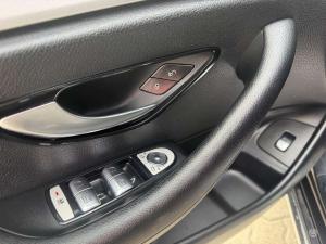 Black Mercedes-Benz e-200 2019 in Voru, with an engine capacity of 1.95 L and mileage of 327 thousand km for 13900 €, photo 14 on AUTOMOTO.COM.LV