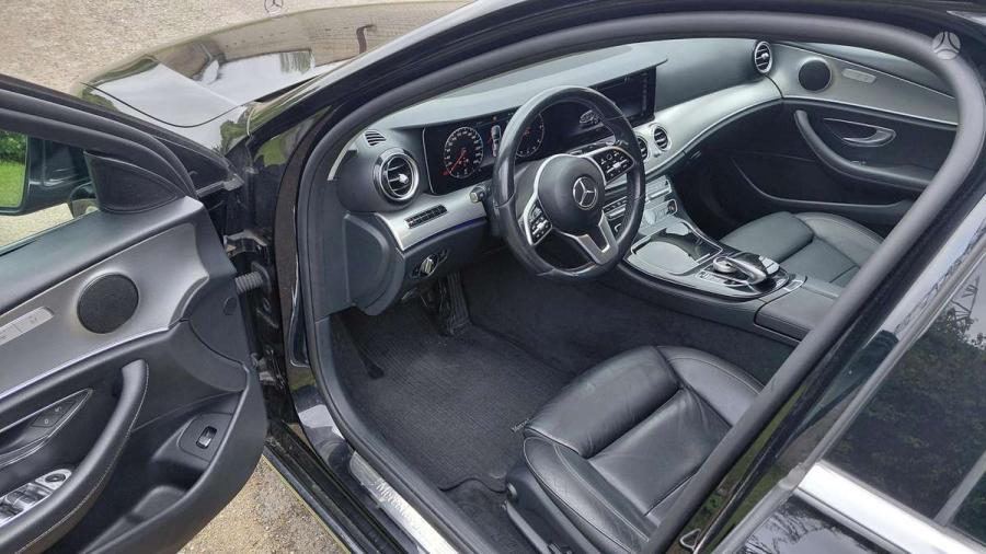 Melns Mercedes-Benz e-200 2019 Birštonas, ar dzinēja tilpumu 1.95 L un nobraukumu 400 tūkst. km par 12999 €, foto 9 vietnē AUTOMOTO.COM.LV