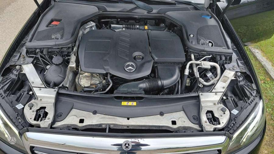 Melns Mercedes-Benz e-200 2019 Birštonas, ar dzinēja tilpumu 1.95 L un nobraukumu 400 tūkst. km par 12999 €, foto 15 vietnē AUTOMOTO.COM.LV