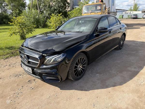 Melns Mercedes-Benz e-200 2019 Kauņa, ar dzinēja tilpumu 1.60 L un nobraukumu 234 tūkst. km par 8800 €, foto 3 vietnē AUTOMOTO.COM.LV