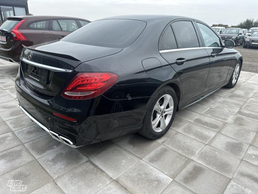 Melns Mercedes-Benz e-200 2020 Giraitė, ar dzinēja tilpumu 1.60 L un nobraukumu 220 tūkst. km par 13450 €, foto 5 vietnē AUTOMOTO.COM.LV