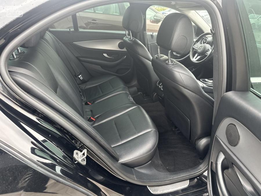 Melns Mercedes-Benz e-200 2020 Giraitė, ar dzinēja tilpumu 1.60 L un nobraukumu 220 tūkst. km par 13450 €, foto 11 vietnē AUTOMOTO.COM.LV