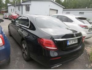 Черный Мерседес E 200 2020 в Кельме, объемом двигателя 1.60 л и пробегом 300 тыс. км за 9999 €, фото 3 на AUTOMOTO.COM.LV