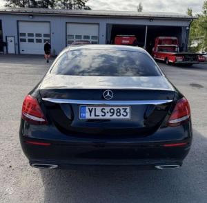 Черный Мерседес E 200 2020 в Кельме, объемом двигателя 1.60 л и пробегом 300 тыс. км за 9999 €, фото 5 на AUTOMOTO.COM.LV