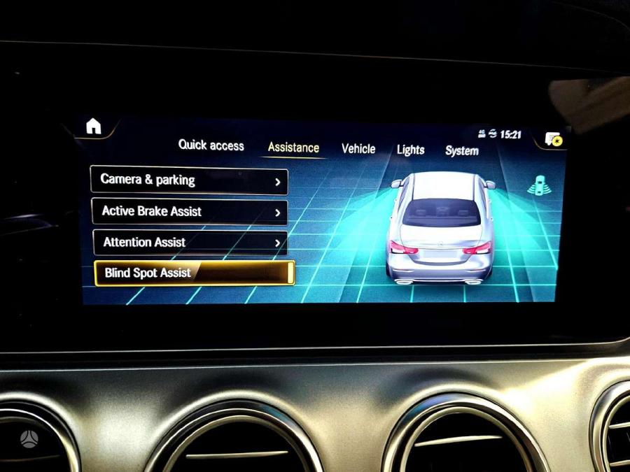 Черный Мерседес E 200 2023 в Мариямполе, объемом двигателя 1.60 л и пробегом 229 тыс. км за 28919 €, фото 16 на AUTOMOTO.COM.LV