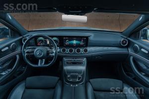 Черный Мерседес E 200 2023 в Рига, объемом двигателя 2.00 л и пробегом 88 тыс. км за 41000 €, фото 15 на AUTOMOTO.COM.LV