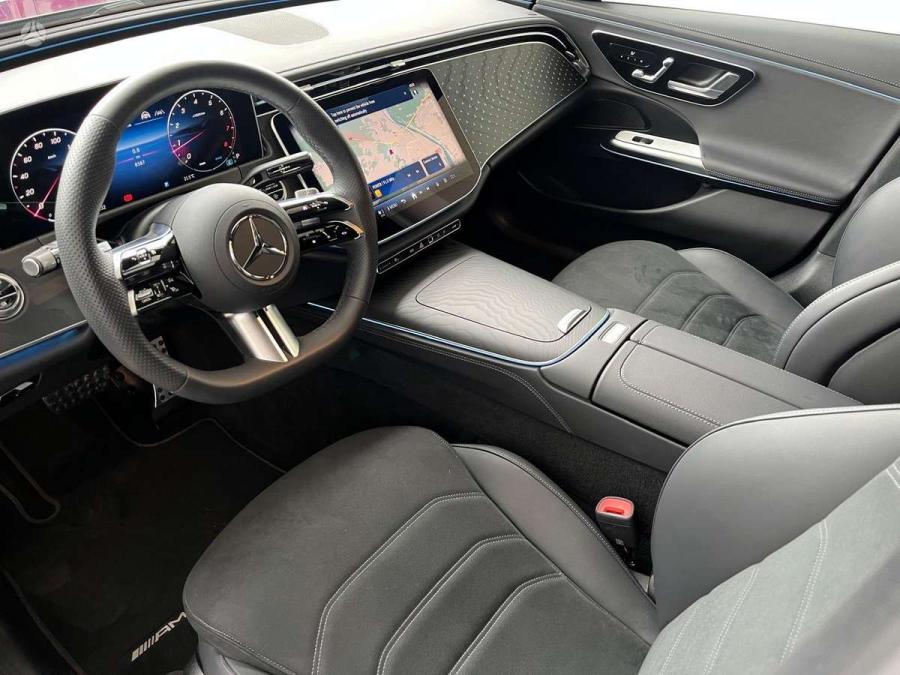 Black Mercedes-Benz e-200 2025 in Kaunas, with an engine capacity of 2.00 L and mileage of 9 thousand km for 52900 €, photo 11 on AUTOMOTO.COM.LV