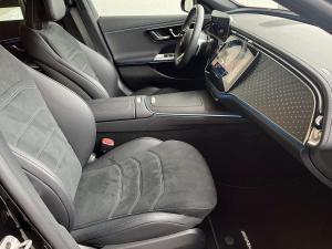 Black Mercedes-Benz e-200 2025 in Kaunas, with an engine capacity of 2.00 L and mileage of 9 thousand km for 52900 €, photo 14 on AUTOMOTO.COM.LV