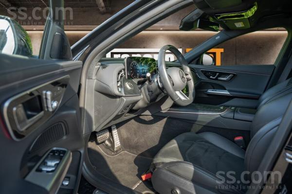 Black Mercedes-Benz e-200 2025 in Riga, with an engine capacity of 2.00 L and mileage of 21 thousand km for 59000 €, photo 11 on AUTOMOTO.COM.LV