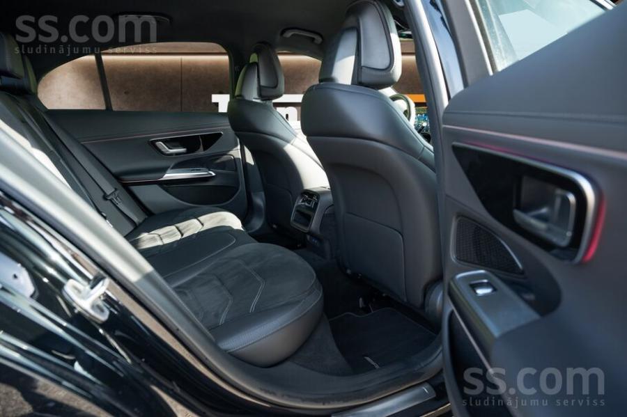 Black Mercedes-Benz e-200 2025 in Riga, with an engine capacity of 2.00 L and mileage of 21 thousand km for 59000 €, photo 16 on AUTOMOTO.COM.LV