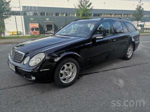 Черный Мерседес E 200 2003 в Рига, объемом двигателя 2.00 л и пробегом 0 тыс. км за 2490 €, фото 3 на AUTOMOTO.COM.LV