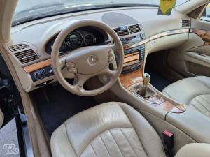 Черный Мерседес E 200 2008 в Каунас, объемом двигателя 2.20 л и пробегом 314 тыс. км за 4499 €, фото 12 на AUTOMOTO.COM.LV