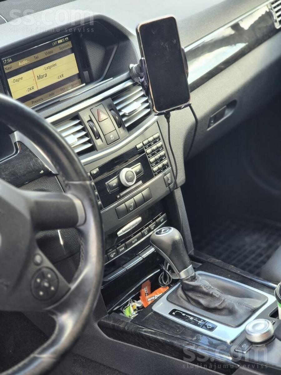 Melns Mercedes-Benz e-200 2009 Jēkabpils, ar dzinēja tilpumu 2.20 L un nobraukumu 334 tūkst. km par 6200 €, foto 8 vietnē AUTOMOTO.COM.LV