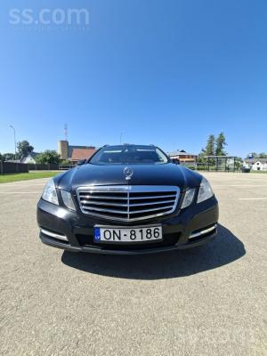Черный Мерседес E 200 2009 в Екабпилс, объемом двигателя 2.20 л и пробегом 306 тыс. км за 5500 €, фото 4 на AUTOMOTO.COM.LV