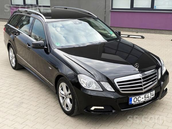 Black Mercedes-Benz e-200 2010 in Riga, with an engine capacity of 2.20 L and mileage of 300 thousand km for 4800 €, photo 4 on AUTOMOTO.COM.LV