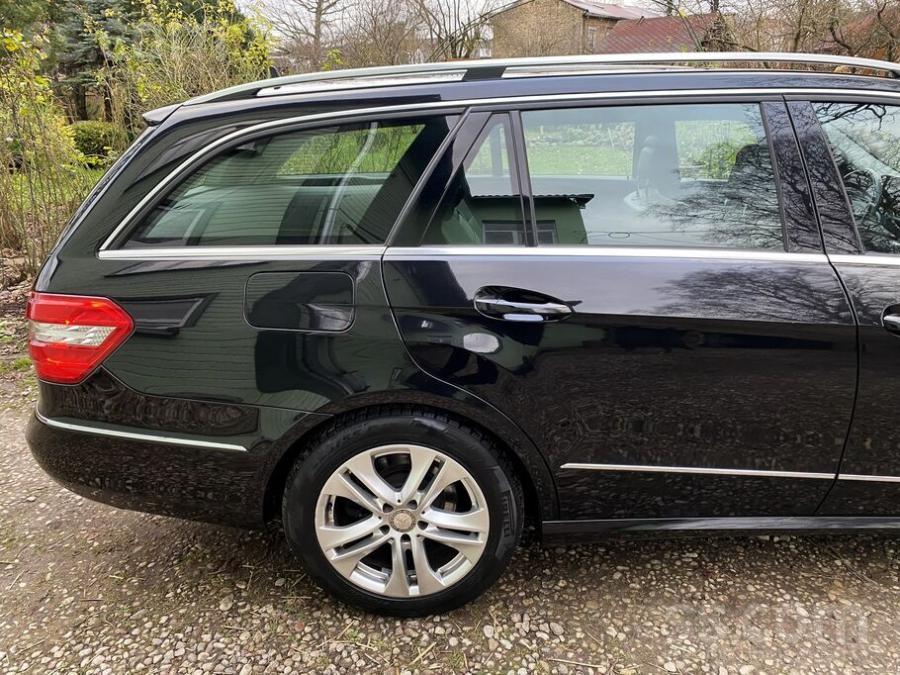 Black Mercedes-Benz e-200 2010 in Riga, with an engine capacity of 2.20 L and mileage of 292 thousand km for 7500 €, photo 30 on AUTOMOTO.COM.LV