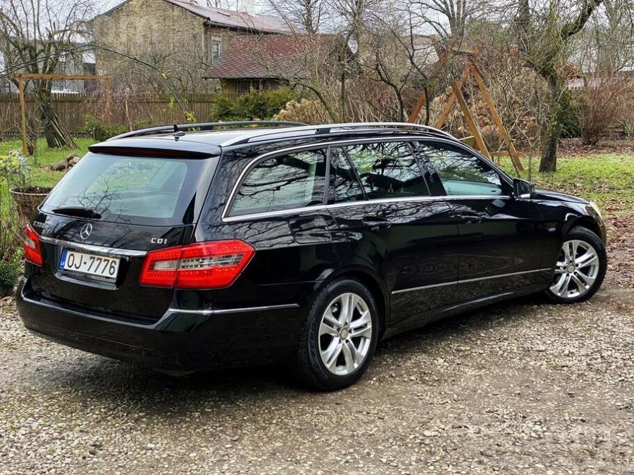 Melns Mercedes-Benz e-200 2010 Rīga, ar dzinēja tilpumu 2.20 L un nobraukumu 292 tūkst. km par 7500 €, foto 6 vietnē AUTOMOTO.COM.LV