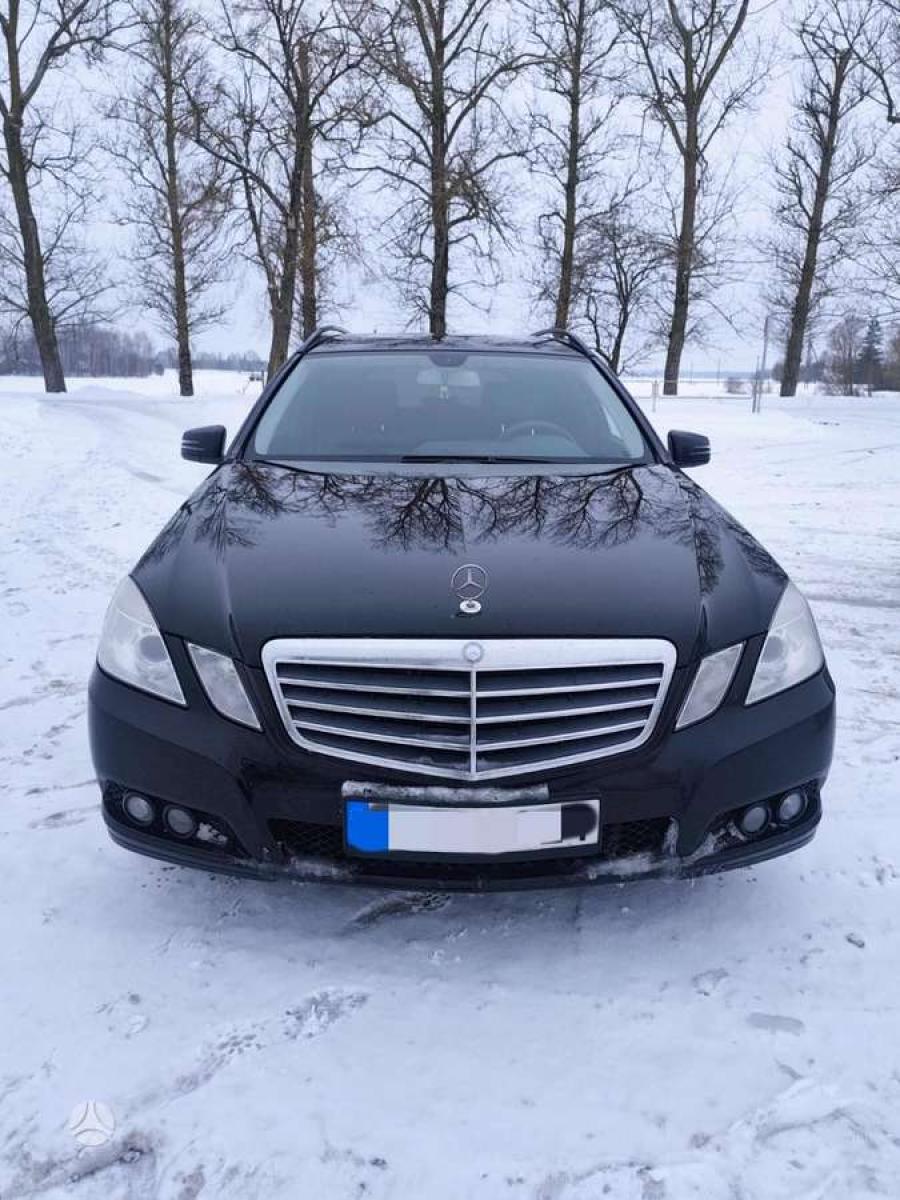 Melns Mercedes-Benz e-200 2010 Panevēža, ar dzinēja tilpumu 2.14 L un nobraukumu 396 tūkst. km par 5000 €, foto 1 vietnē AUTOMOTO.COM.LV
