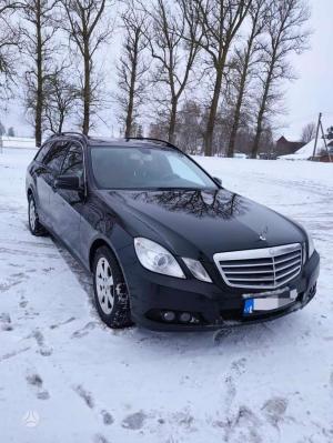 Melns Mercedes-Benz e-200 2010 Panevēža, ar dzinēja tilpumu 2.14 L un nobraukumu 396 tūkst. km par 5000 €, foto 2 vietnē AUTOMOTO.COM.LV