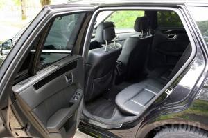 Melns Mercedes-Benz e-200 2010 Liepāja, ar dzinēja tilpumu 2.20 L un nobraukumu 280 tūkst. km par 7200 €, foto 6 vietnē AUTOMOTO.COM.LV