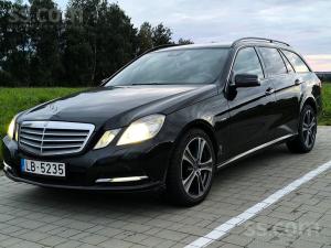 Черный Мерседес E 200 2010 в Рига, объемом двигателя 2.00 л и пробегом 454 тыс. км за 4900 €, фото  на AUTOMOTO.COM.LV