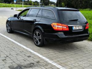 Черный Мерседес E 200 2010 в Рига, объемом двигателя 2.00 л и пробегом 454 тыс. км за 4900 €, фото 4 на AUTOMOTO.COM.LV