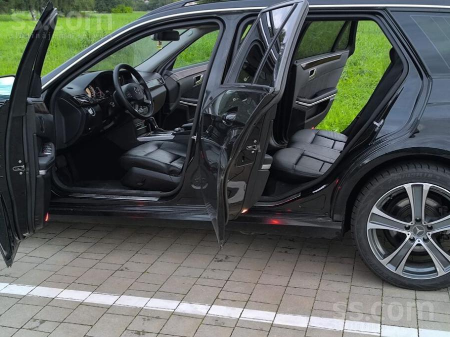 Черный Мерседес E 200 2010 в Рига, объемом двигателя 2.00 л и пробегом 454 тыс. км за 4900 €, фото 7 на AUTOMOTO.COM.LV