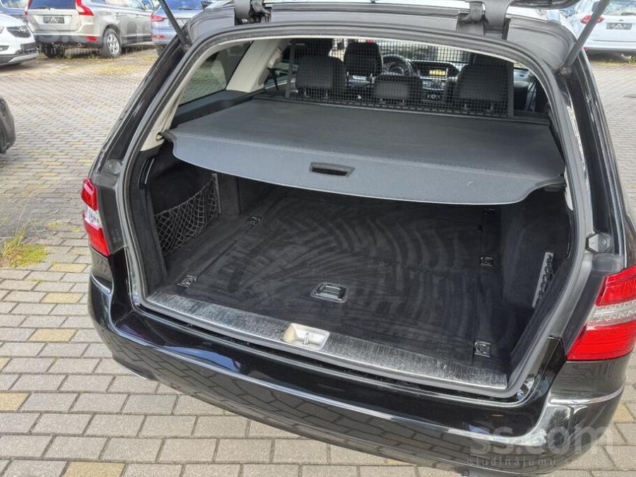 Melns Mercedes-Benz e-200 2010 Talsi, ar dzinēja tilpumu 2.10 L un nobraukumu 351 tūkst. km par 5995 €, foto 11 vietnē AUTOMOTO.COM.LV