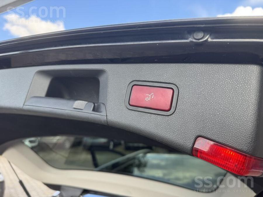 Melns Mercedes-Benz e-200 2010 Talsi, ar dzinēja tilpumu 2.10 L un nobraukumu 351 tūkst. km par 5995 €, foto 13 vietnē AUTOMOTO.COM.LV
