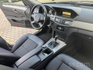 Melns Mercedes-Benz e-200 2010 Talsi, ar dzinēja tilpumu 2.10 L un nobraukumu 351 tūkst. km par 5995 €, foto 16 vietnē AUTOMOTO.COM.LV