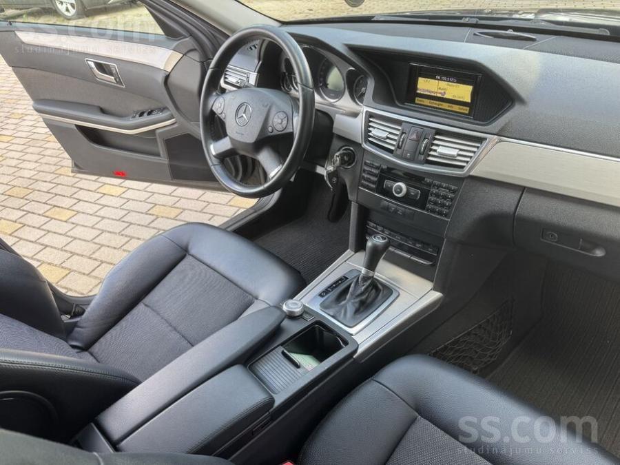 Melns Mercedes-Benz e-200 2010 Talsi, ar dzinēja tilpumu 2.10 L un nobraukumu 351 tūkst. km par 5995 €, foto 16 vietnē AUTOMOTO.COM.LV