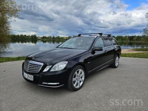 Melns Mercedes-Benz e-200 2011 Balvi, ar dzinēja tilpumu 2.20 L un nobraukumu 292 tūkst. km par 3100 €, foto 10 vietnē AUTOMOTO.COM.LV