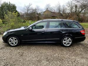 Melns Mercedes-Benz e-200 2011 Rīga, ar dzinēja tilpumu 2.20 L un nobraukumu 292 tūkst. km par 7200 €, foto 27 vietnē AUTOMOTO.COM.LV