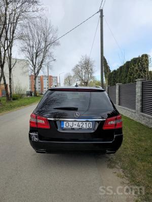 Black Mercedes-Benz e-200 2011 in Dobele, with an engine capacity of 2.10 L and mileage of 393 thousand km for 8200 €, photo 5 on AUTOMOTO.COM.LV