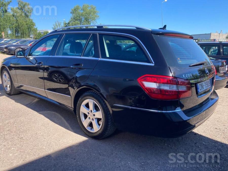 Melns Mercedes-Benz e-200 2011 Rīga, ar dzinēja tilpumu 2.10 L un nobraukumu 244 tūkst. km par 6850 €, foto 5 vietnē AUTOMOTO.COM.LV