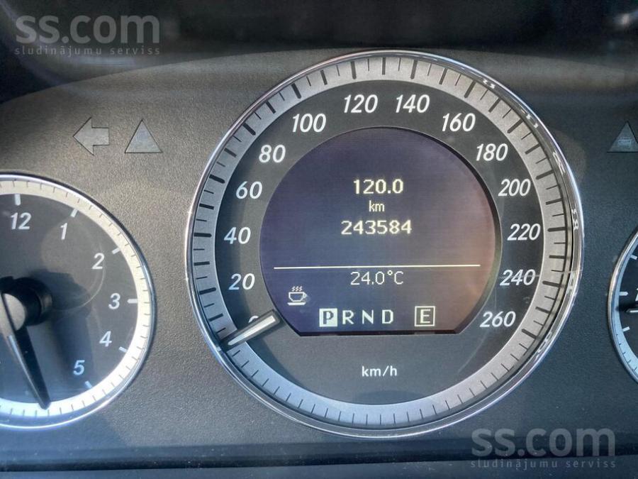 Melns Mercedes-Benz e-200 2011 Rīga, ar dzinēja tilpumu 2.10 L un nobraukumu 244 tūkst. km par 6850 €, foto 9 vietnē AUTOMOTO.COM.LV