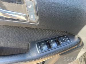 Melns Mercedes-Benz e-200 2011 Rīga, ar dzinēja tilpumu 2.10 L un nobraukumu 244 tūkst. km par 6850 €, foto 13 vietnē AUTOMOTO.COM.LV