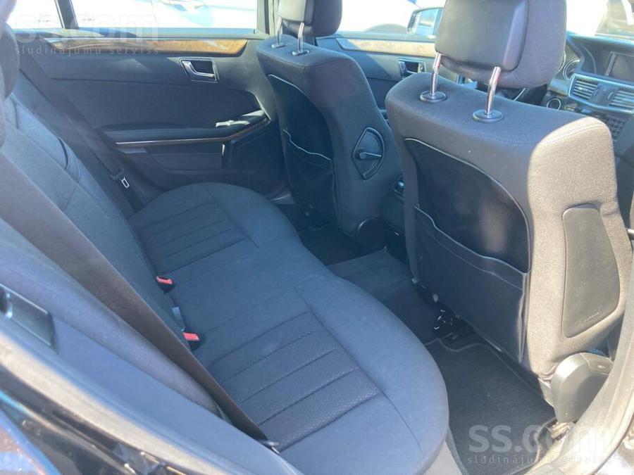 Melns Mercedes-Benz e-200 2011 Rīga, ar dzinēja tilpumu 2.10 L un nobraukumu 244 tūkst. km par 6850 €, foto 18 vietnē AUTOMOTO.COM.LV