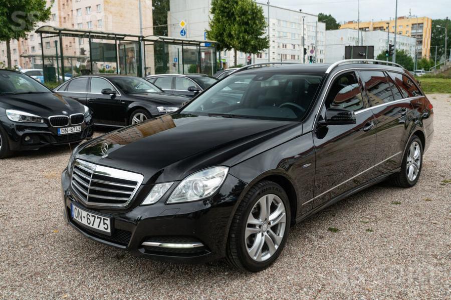 Melns Mercedes-Benz e-200 2011 Liepāja, ar dzinēja tilpumu 2.20 L un nobraukumu 229 tūkst. km par 7700 €, foto 1 vietnē AUTOMOTO.COM.LV