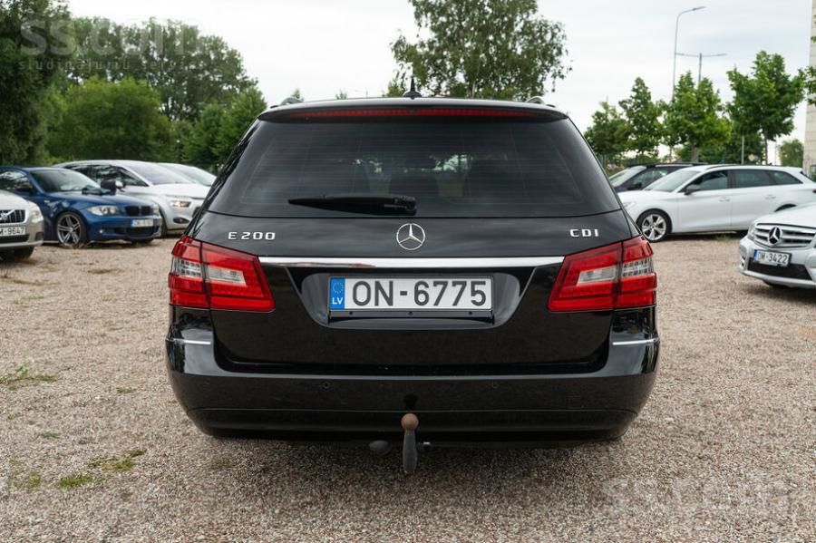 Melns Mercedes-Benz e-200 2011 Liepāja, ar dzinēja tilpumu 2.20 L un nobraukumu 229 tūkst. km par 7700 €, foto 7 vietnē AUTOMOTO.COM.LV