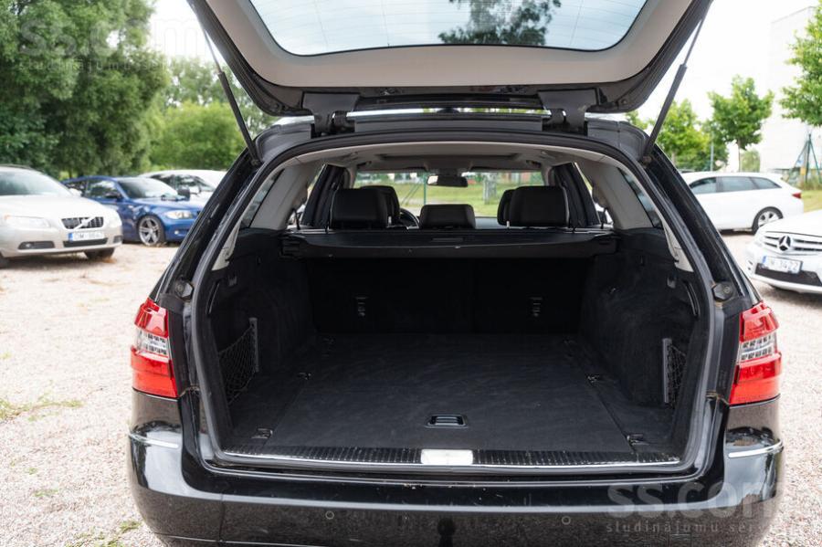 Melns Mercedes-Benz e-200 2011 Liepāja, ar dzinēja tilpumu 2.20 L un nobraukumu 229 tūkst. km par 7700 €, foto 13 vietnē AUTOMOTO.COM.LV