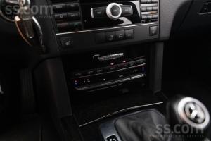 Melns Mercedes-Benz e-200 2011 Liepāja, ar dzinēja tilpumu 2.20 L un nobraukumu 229 tūkst. km par 7700 €, foto 26 vietnē AUTOMOTO.COM.LV