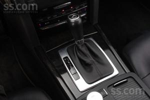 Melns Mercedes-Benz e-200 2011 Liepāja, ar dzinēja tilpumu 2.20 L un nobraukumu 229 tūkst. km par 7700 €, foto 27 vietnē AUTOMOTO.COM.LV