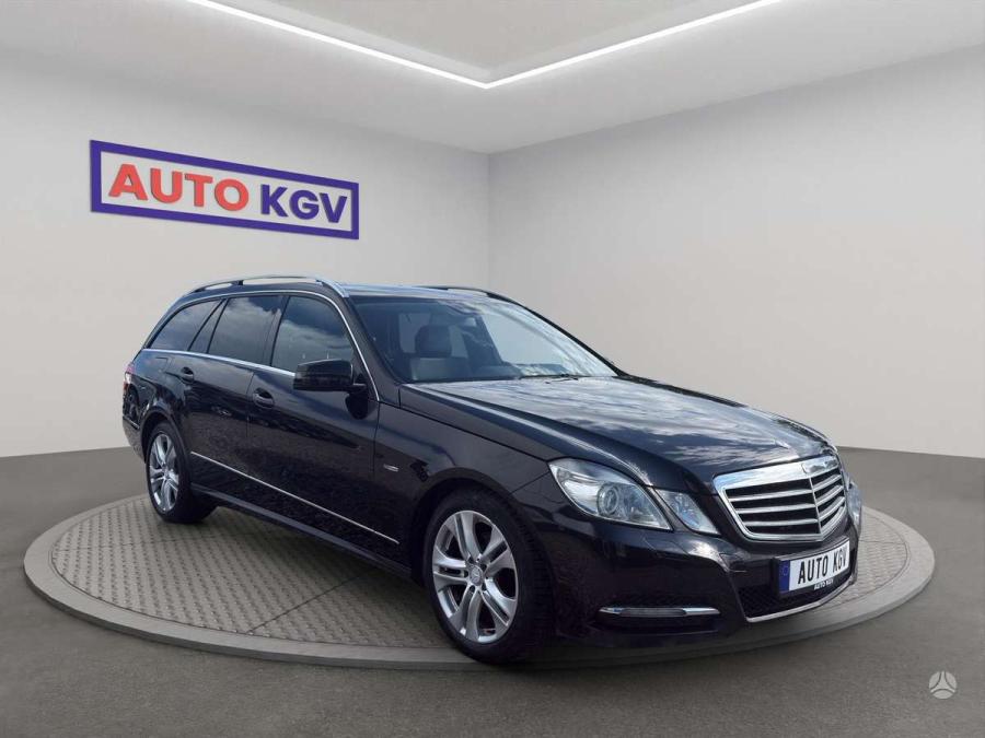 Melns Mercedes-Benz e-200 2011 Kauņa, ar dzinēja tilpumu 2.10 L un nobraukumu 245 tūkst. km par 6999 €, foto 8 vietnē AUTOMOTO.COM.LV